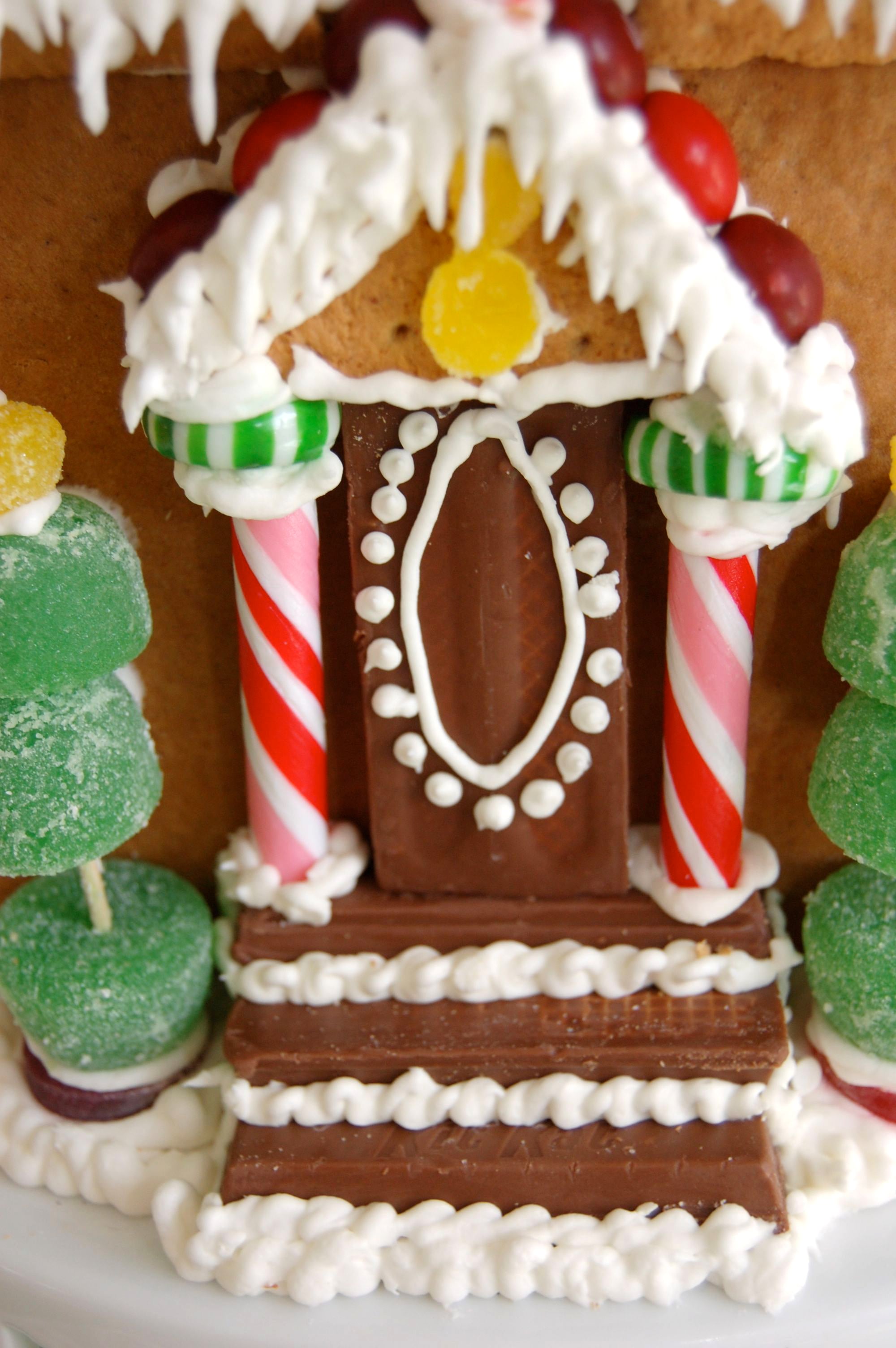 Gingerbread House: Lessons Learned - Frog Prince Paperie