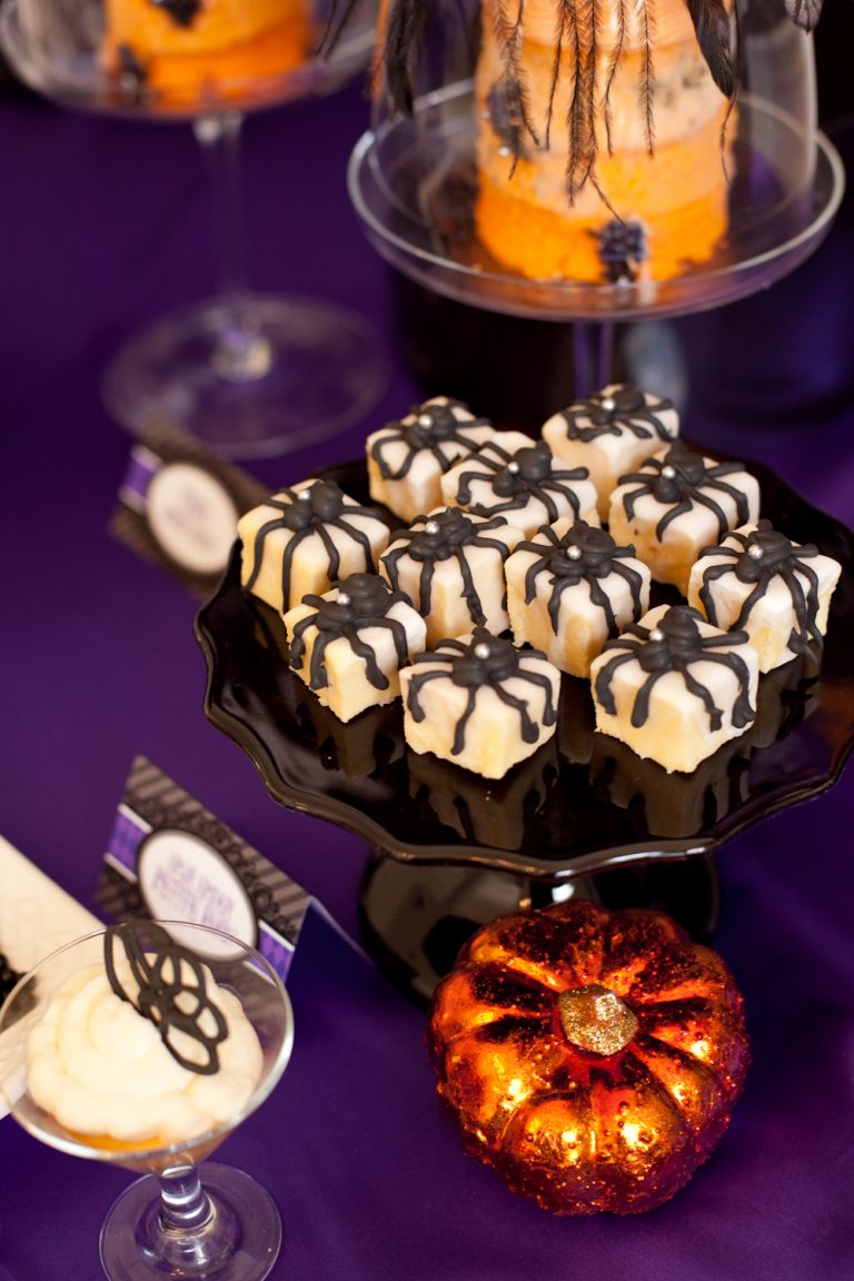 Halloween Black Cat Ball - Frog Prince Paperie