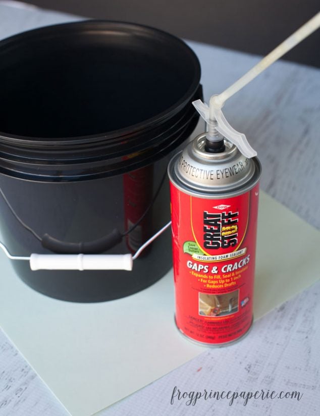 10-Minute Mad Science Bubbling Experiment Buckets - Frog Prince Paperie
